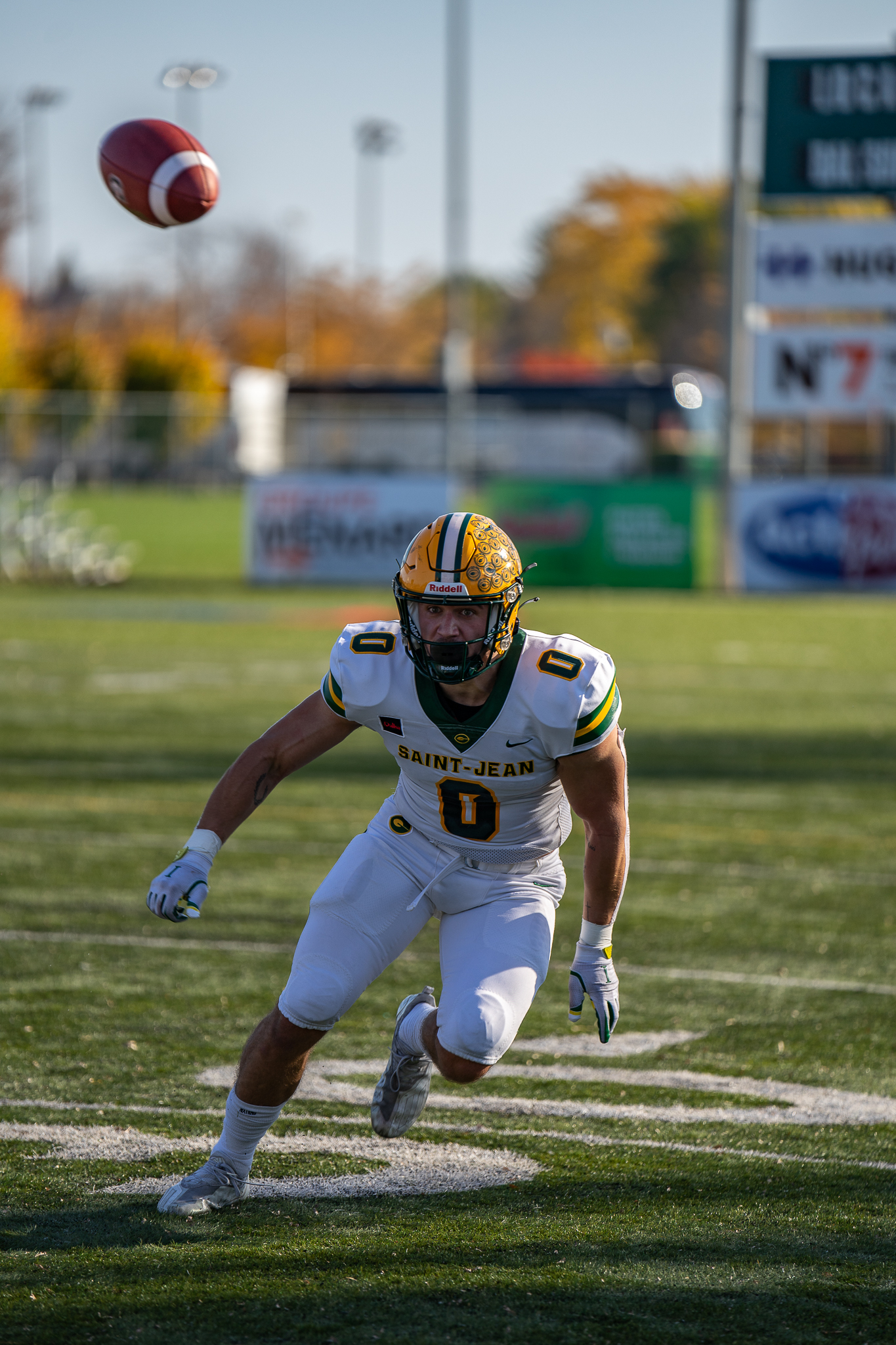 How to choose my football gloves? [2024] Invictus Football Gloves